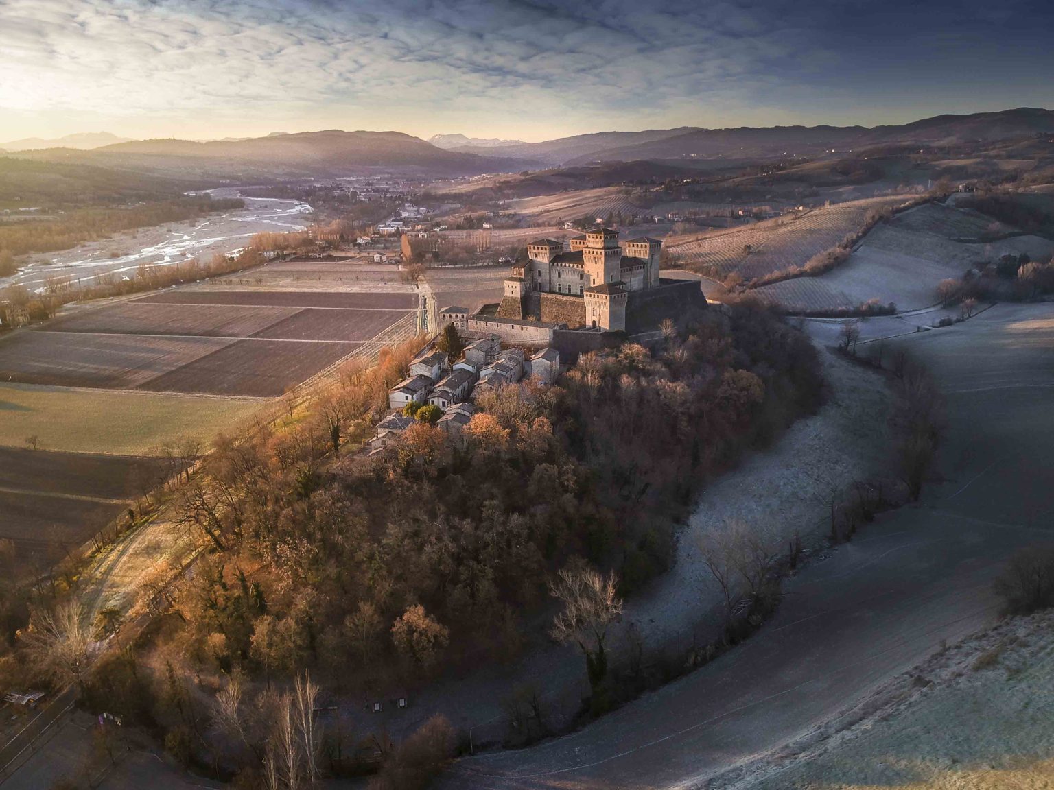 Fine Food And Romantic Castles | One Day Experience | Food Valley Travel
